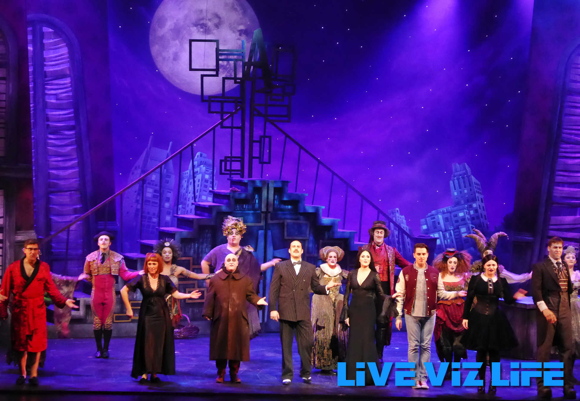 The Addams Family Musical – 15 Nov 17 – Love Conquers All | Livevizlife