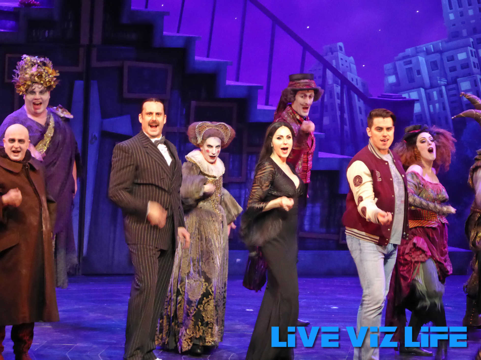 The Addams Family Musical – 15 Nov 17 – Love Conquers All | Livevizlife